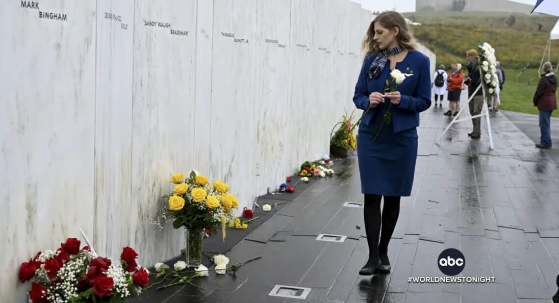 Americans gather to honour the memories of 9/11 victims - Focus Malaysia