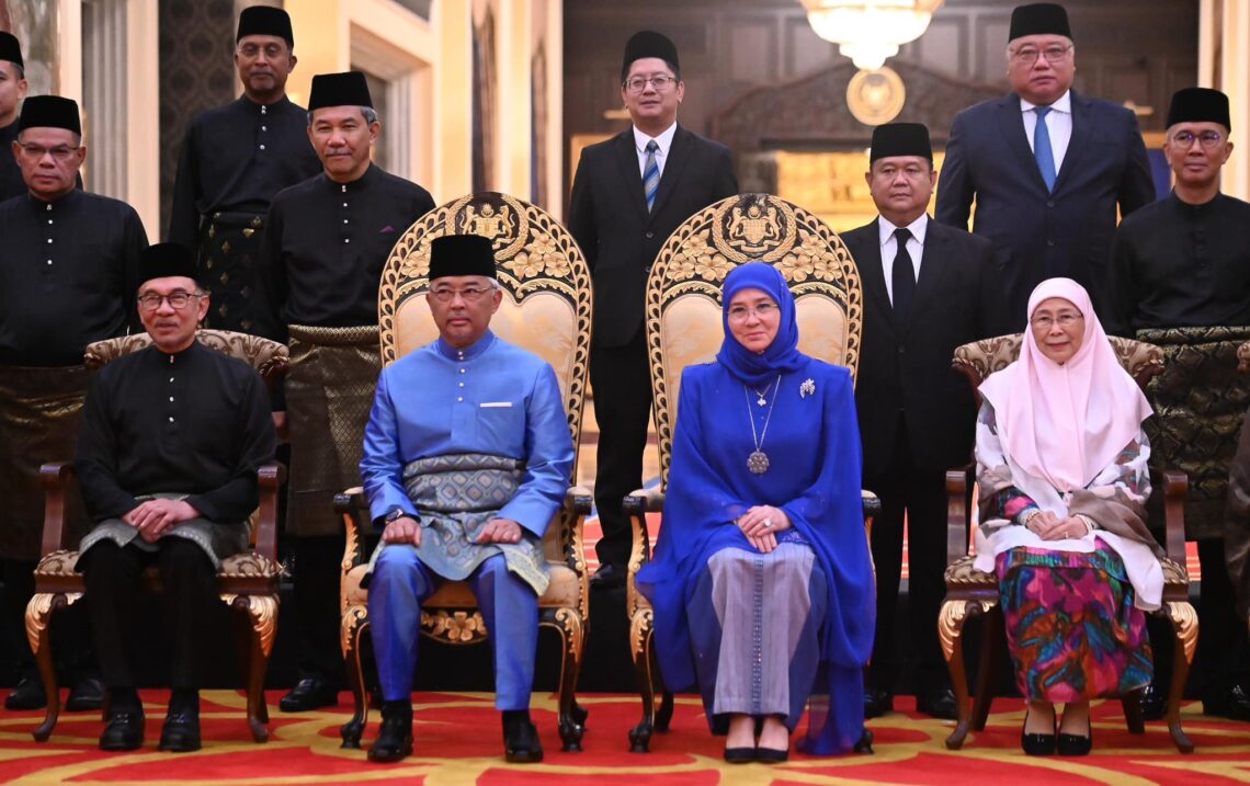 Anwar’s Cabinet is less about morals than political expediency? - Focus ...