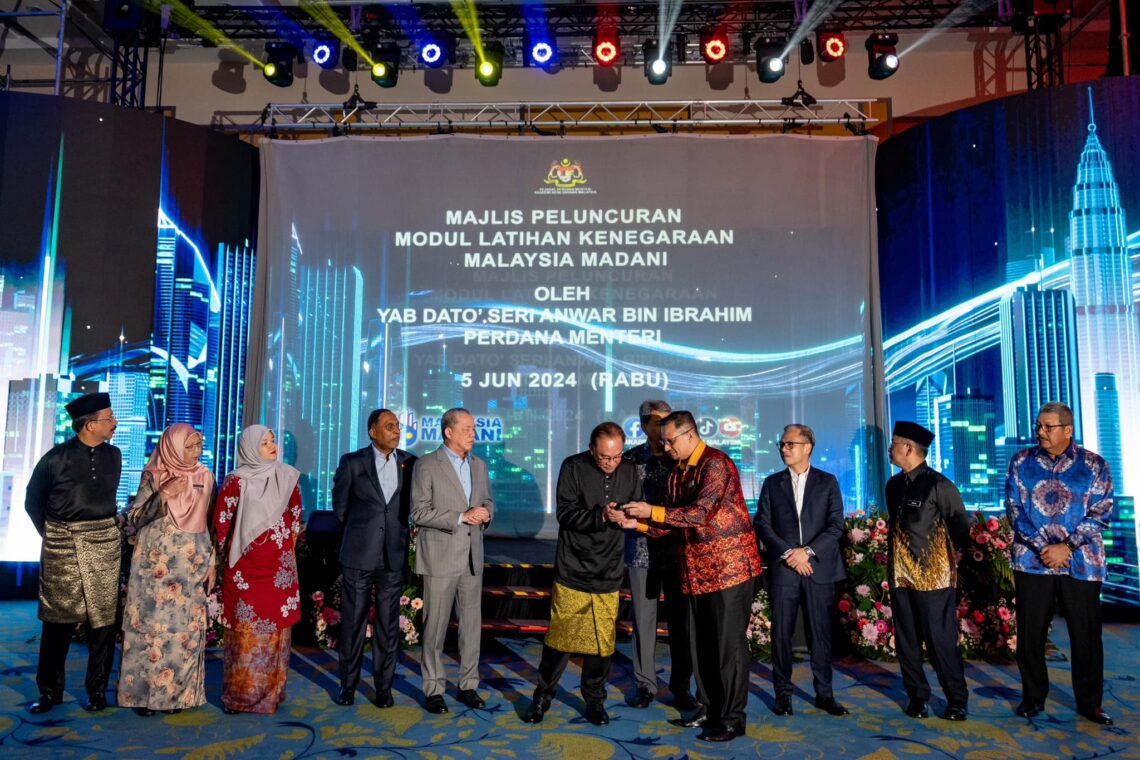 “Has Tajuddin Rasdi jumped the gun by praising Madani Training Module when it could just be PMX ...