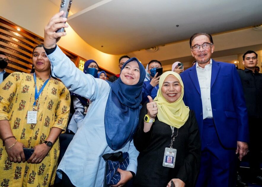 “Relax dress codes across universities, even PM Anwar has ditched ...