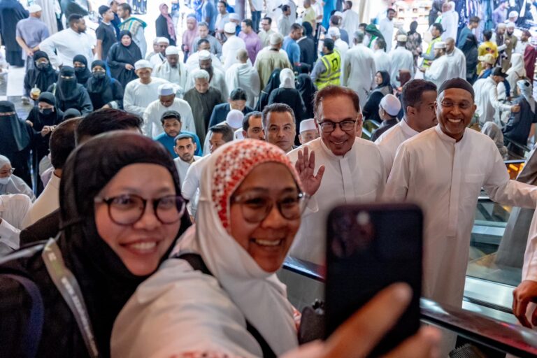 Anwar and Muhyiddin Yassin: Two visits, two differing results
