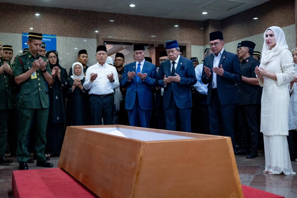 Why is Taib a “respected statesman” to Anwar but not Daim or Tun M?