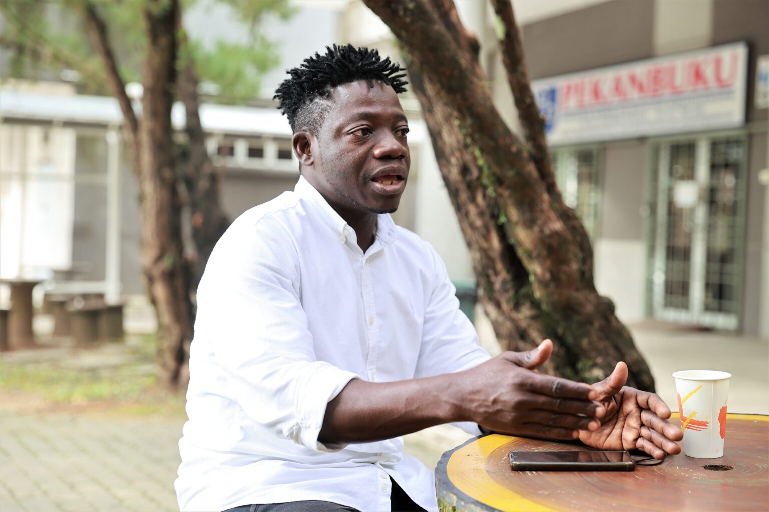 Meet the Malay-speaking Nigerian “brother” selling Nasi Lemak at UM ...