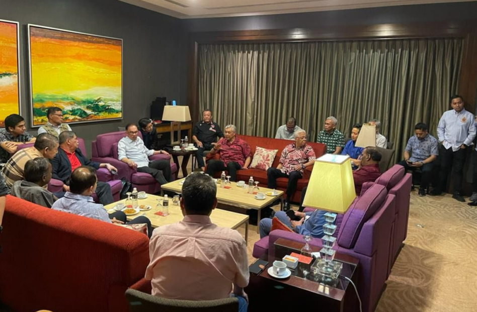 “5 suggestions for PM Anwar to ensure 5-year unity gov’t” - Focus Malaysia