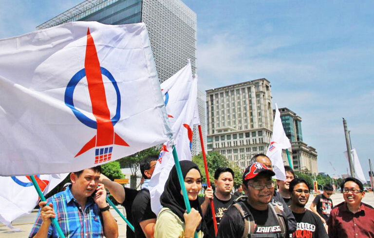 “There’s a distinction between PAS-DAP alliance in Pakatan Rakyat and ...
