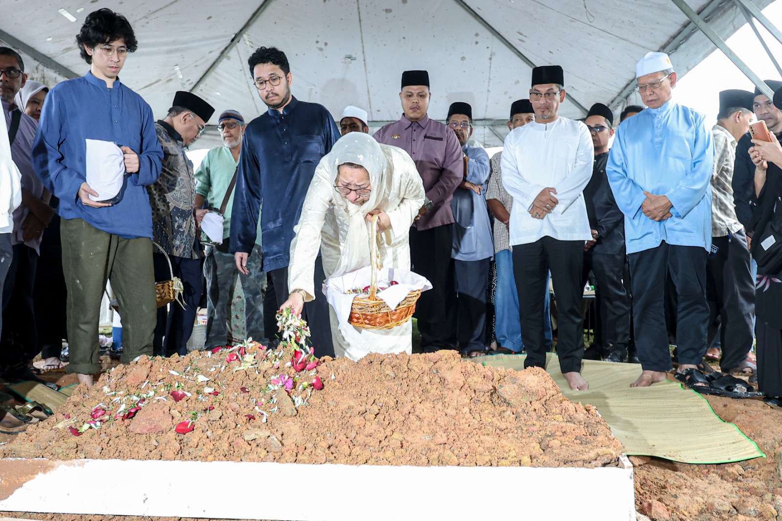 Family: Daim forgives those who distrusted his efforts, holds no malice ...