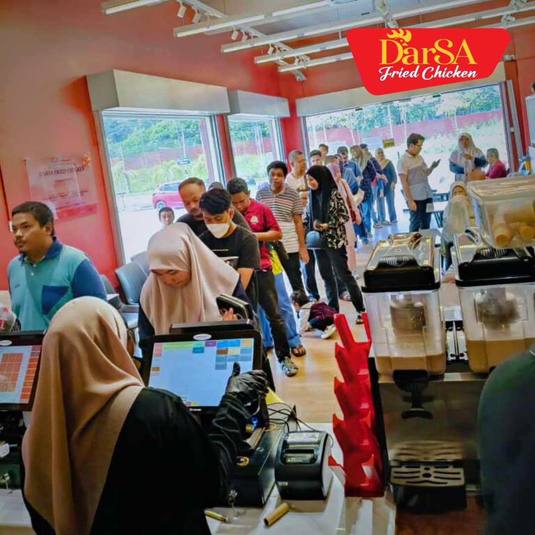 “Type C” foodie gives thumbs up to DarSa Fried Chicken; reckons can give KFC a run for its money