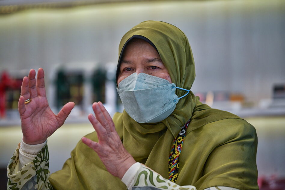 Report: Zuraida quits Bersatu, joins PBM - Focus Malaysia