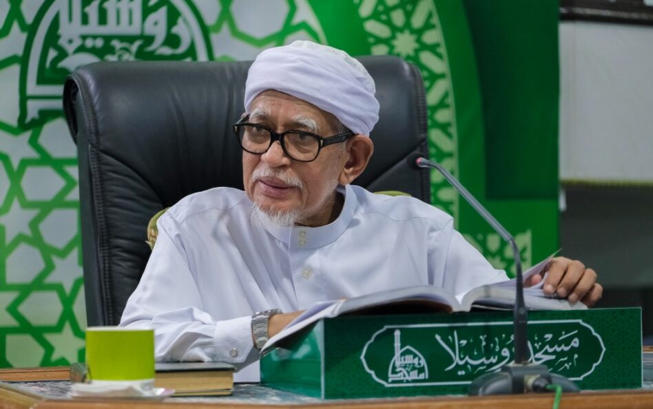 PAS denies using race-based politics in response to Amanah