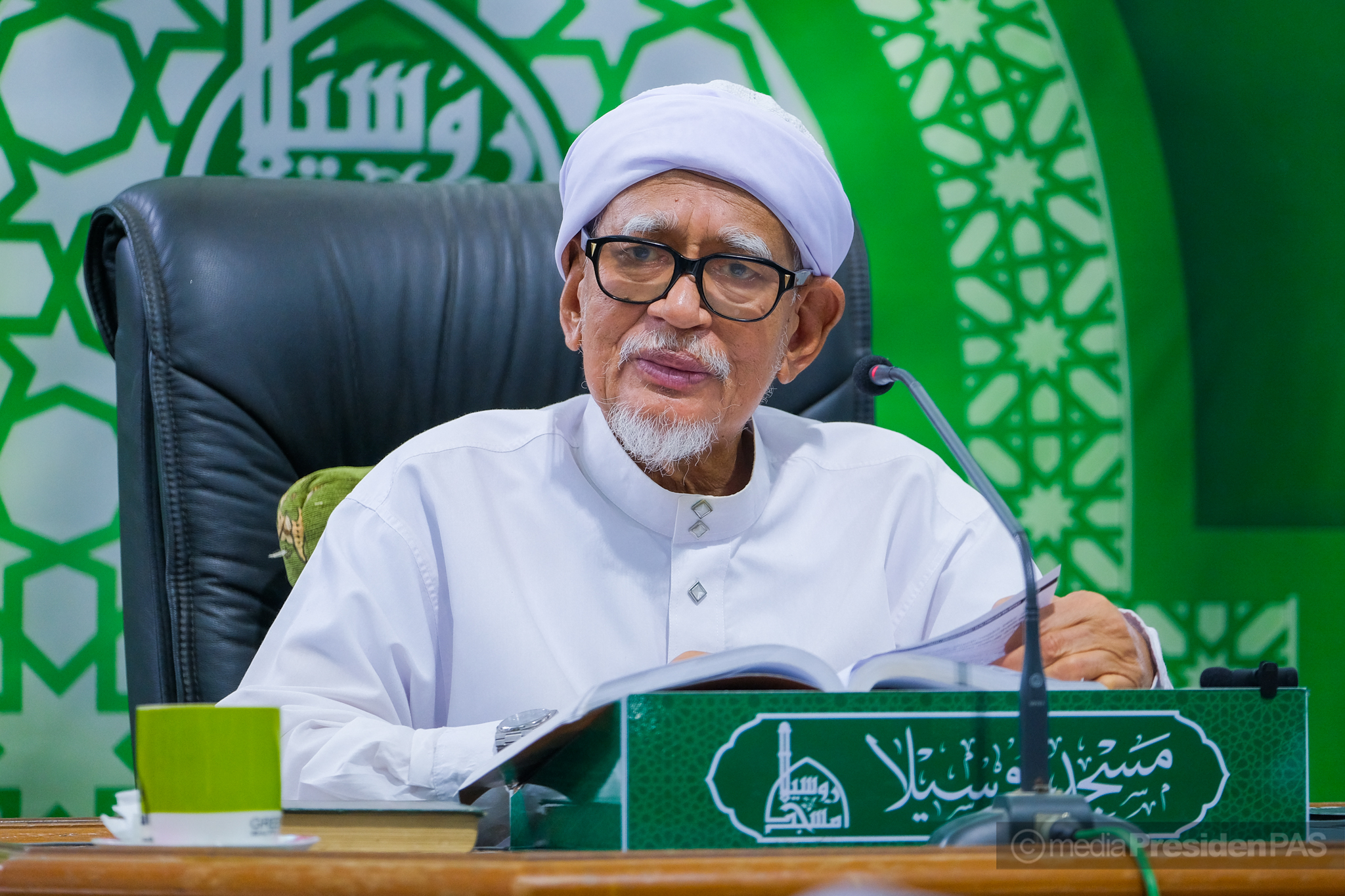 Eight ‘soft tactics’ to take down Hadi for fighting fire with fire won ...