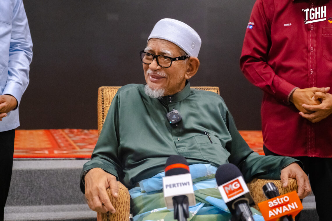 What was Hadi smoking when he claimed PAS was offered a chance to join ...