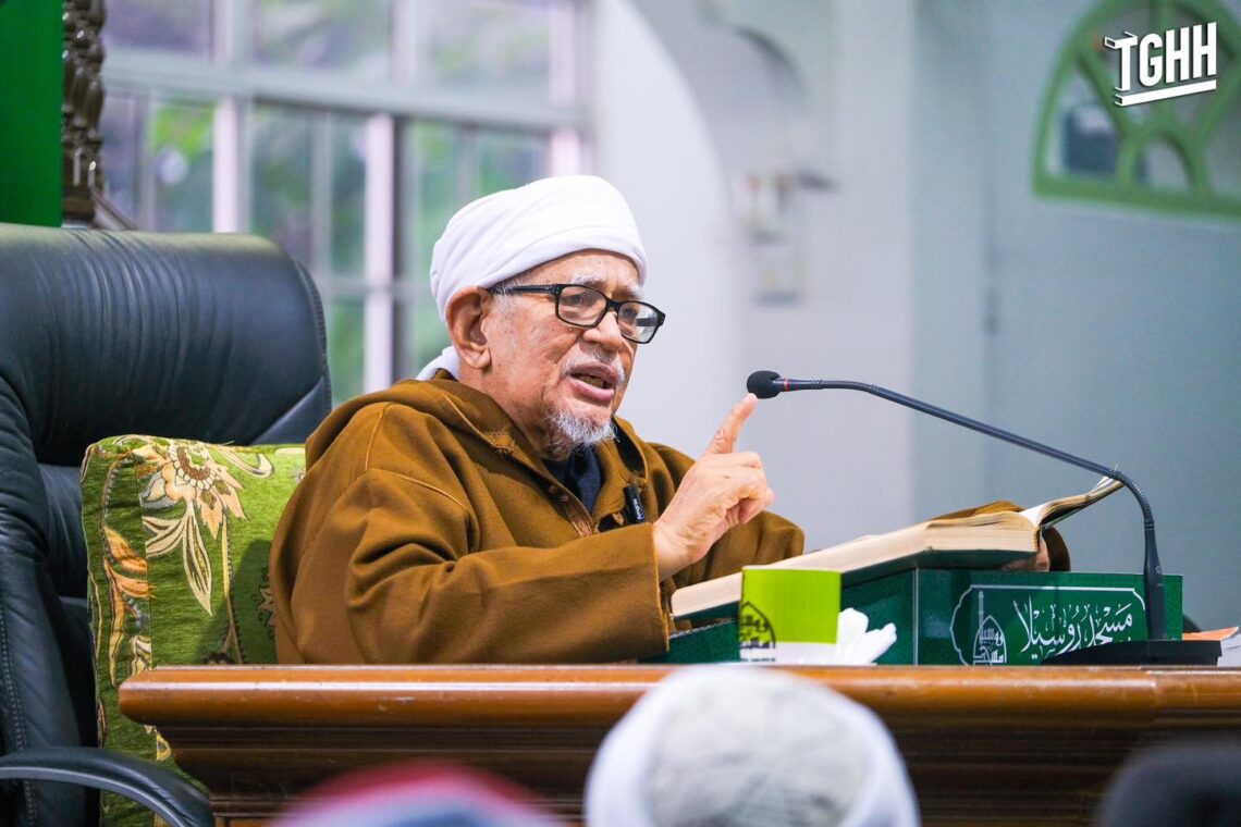 Is Hadi a moderate leader? Can his own credentials prove that?