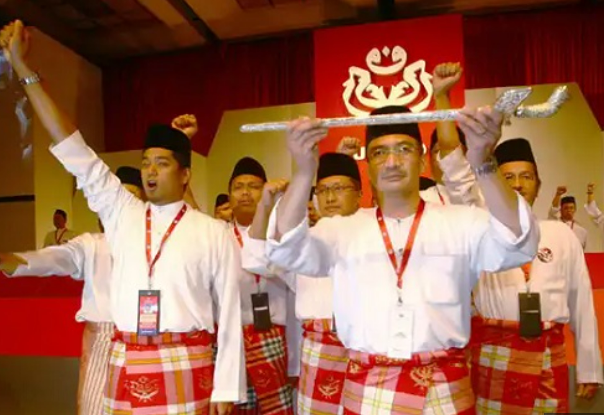 UMNO talents for grabs: Who wants to court KJ, Noh Omar & ‘Keris’ Hisham?