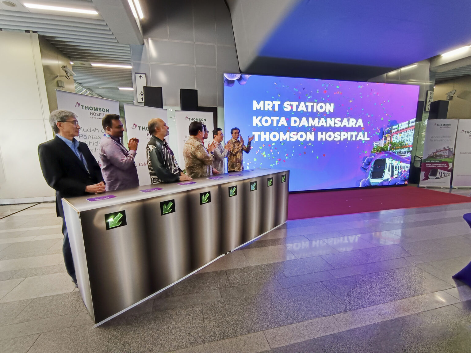 Thomson Hospital Kota Damansara celebrates milestone with branding of ...