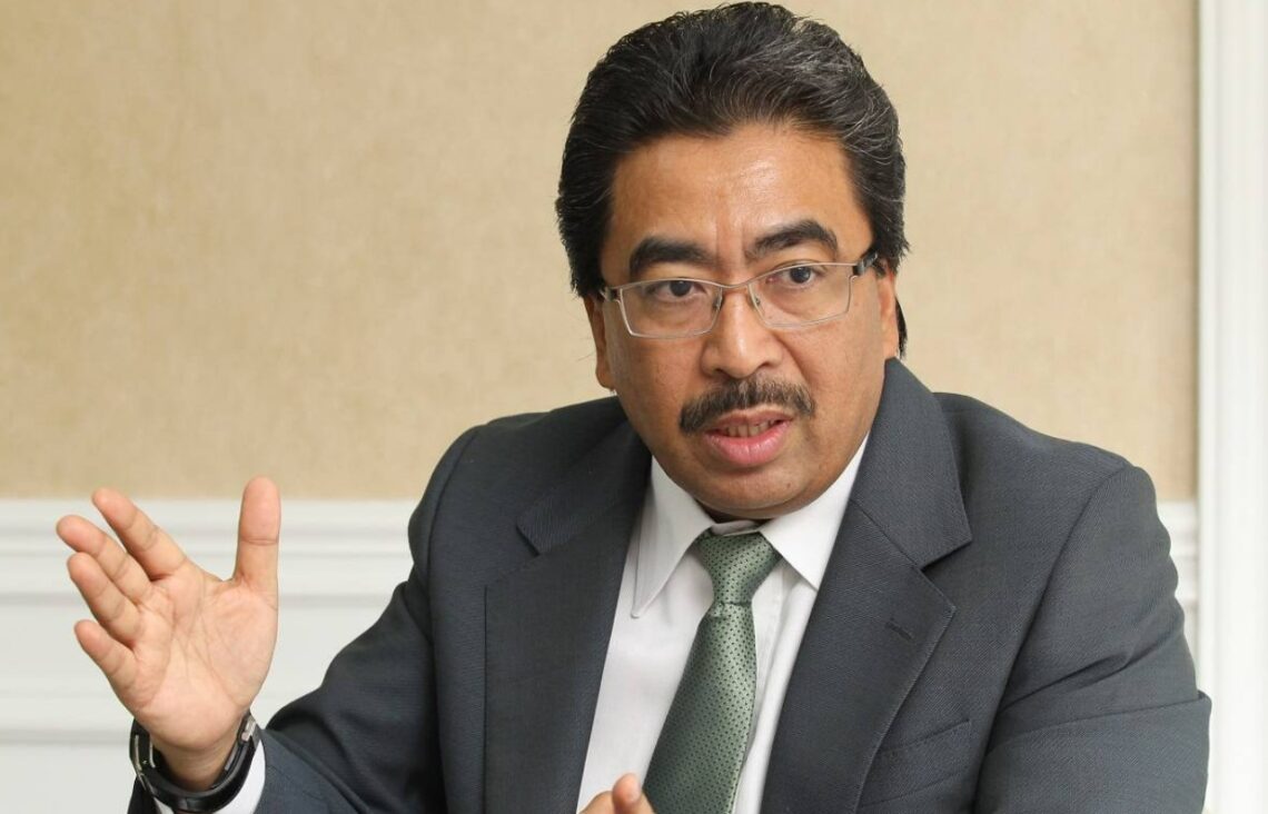 Johari Ghani: “UMNO must put more focus on the rakyat”