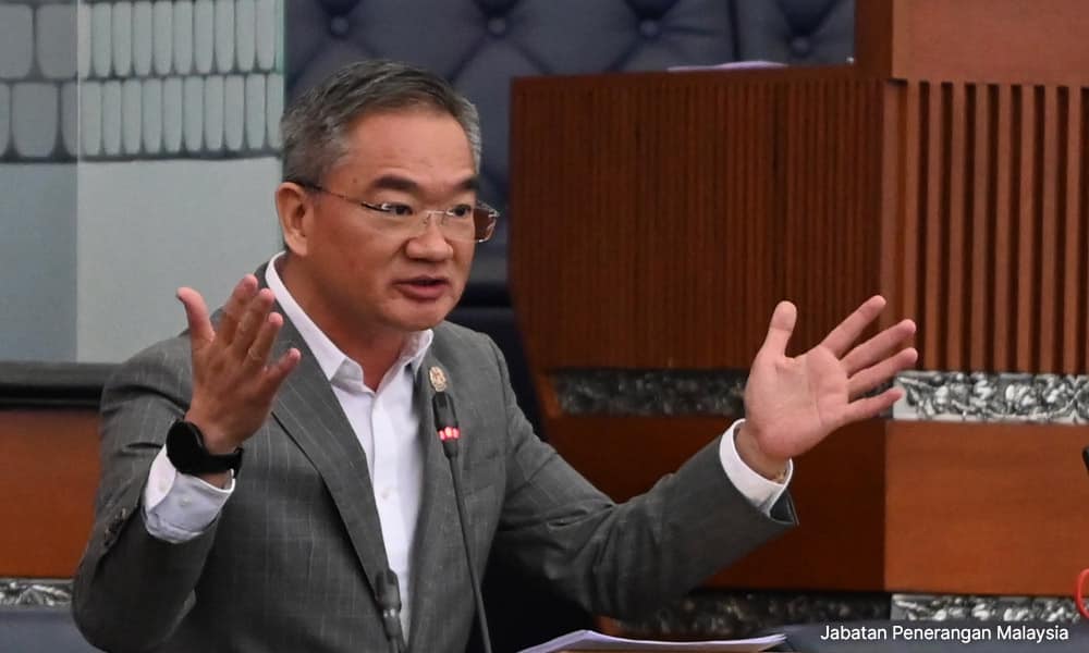 Muhyiddin: “I’ll sue if you dare to mention my family’s involvement in ...