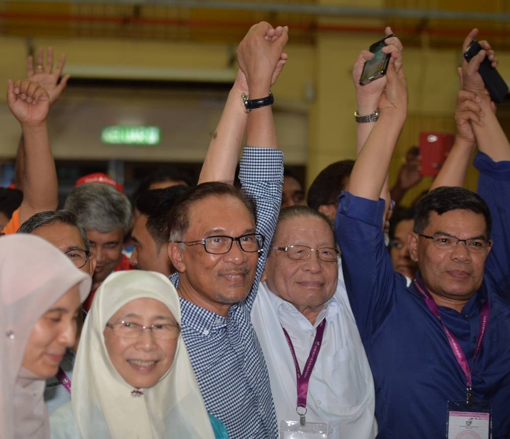 Kit Siang’s ‘crystal ball’ points to PMX becoming 1-of-3 longest ...