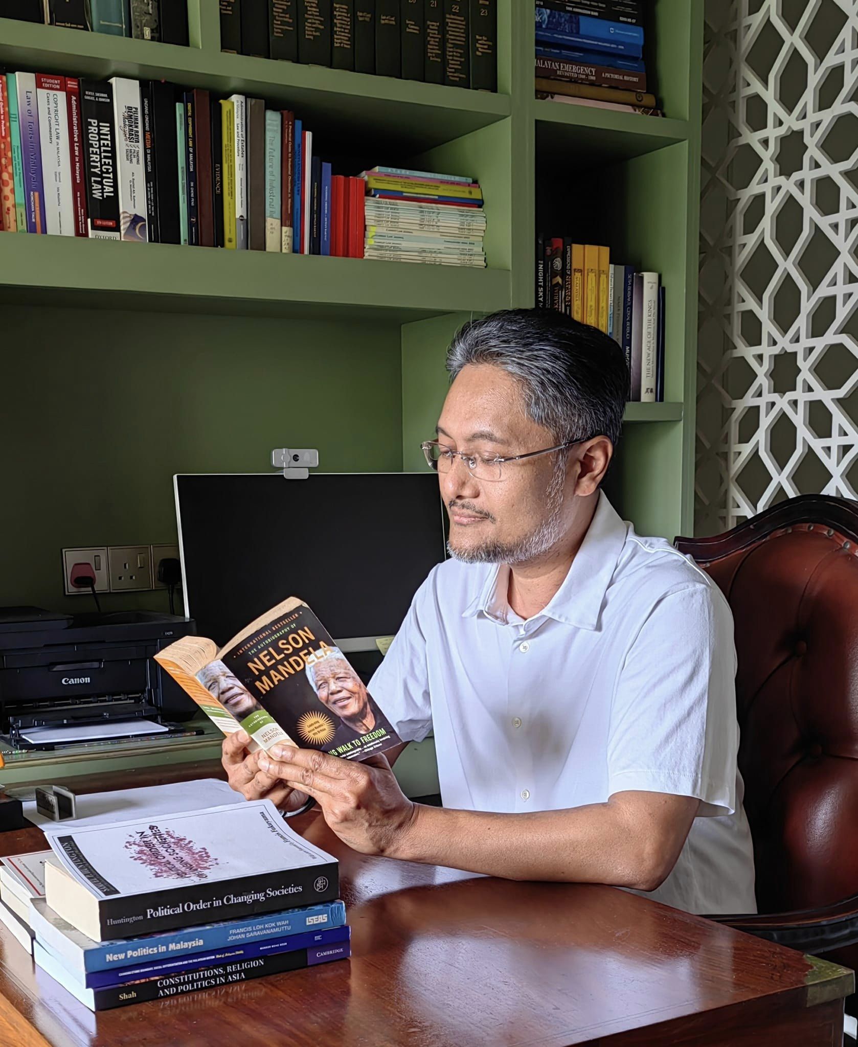 Has Anwar started to show the true colours of being a Mandela ...