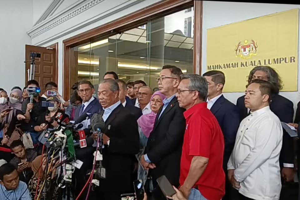 “Untangling the 40-year-old Muhyiddin-Syed Mokhtar friendship: Syed ...