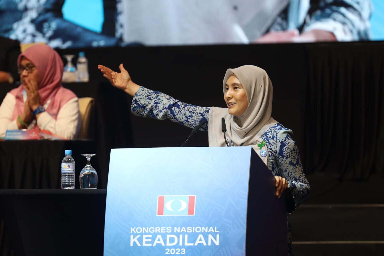 Pro-PAS NGO can’t accept that Nurul Izzah is rendering pro bono ...