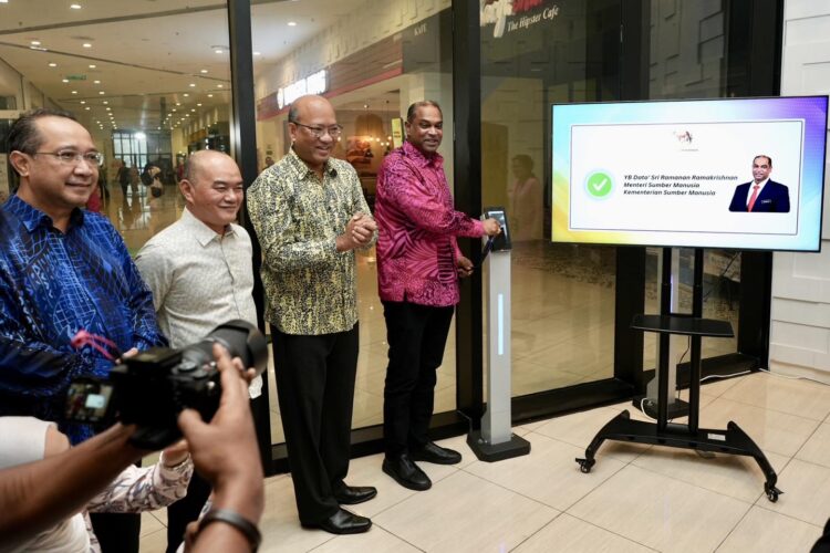 Ramasamy appalled by HR Min. Ramanan’s misguided start of low-wage ...