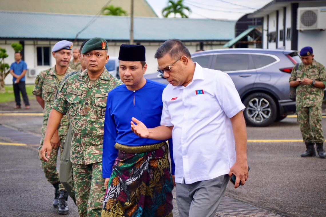 Opposition hurls brickbats at Saifuddin for abusing Home Ministry’s ...