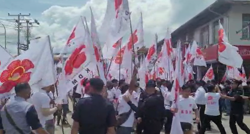 Tear gas deployed after Sabah leader’s supporters barge into nomination ...