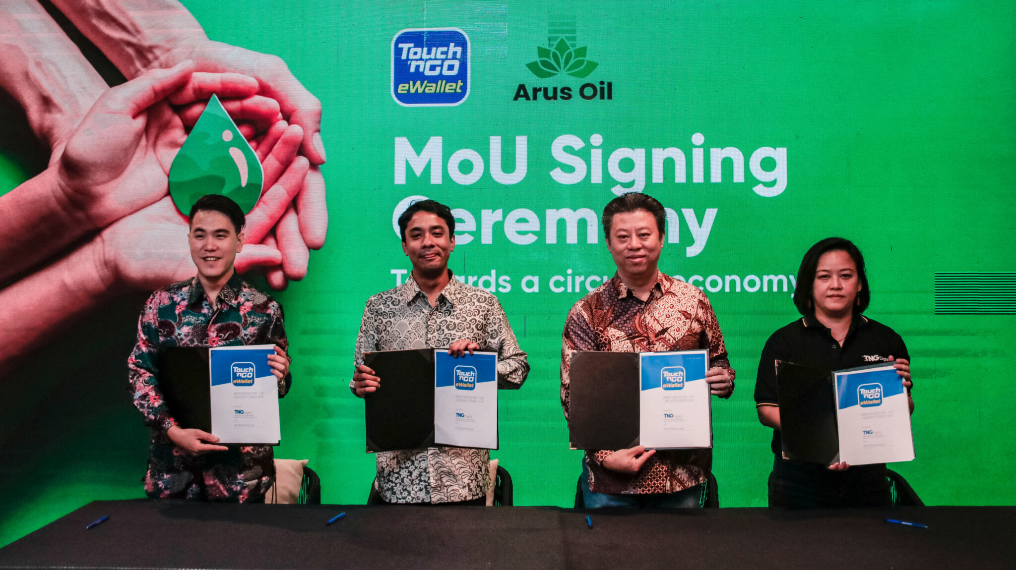 TNG e-wallet, Arus Oil collaborate to power nation’s circular economy