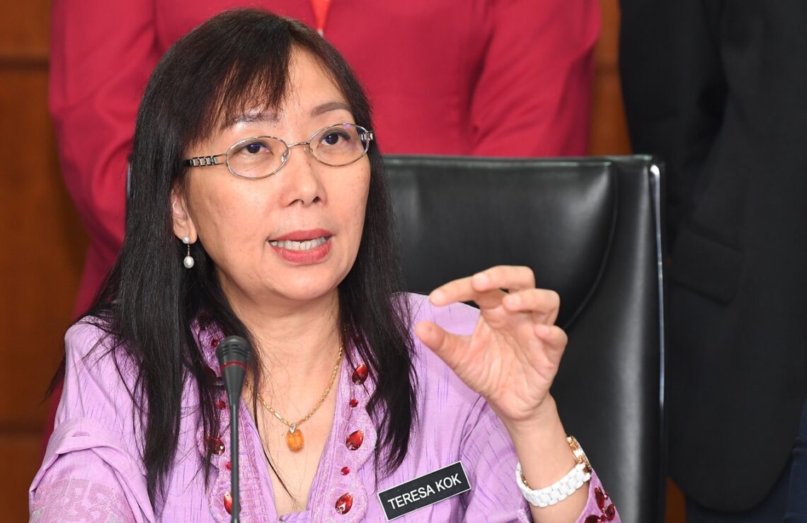 Malaysians Must Know the TRUTH: Teresa Kok denies approving inflated Smart TV allocations