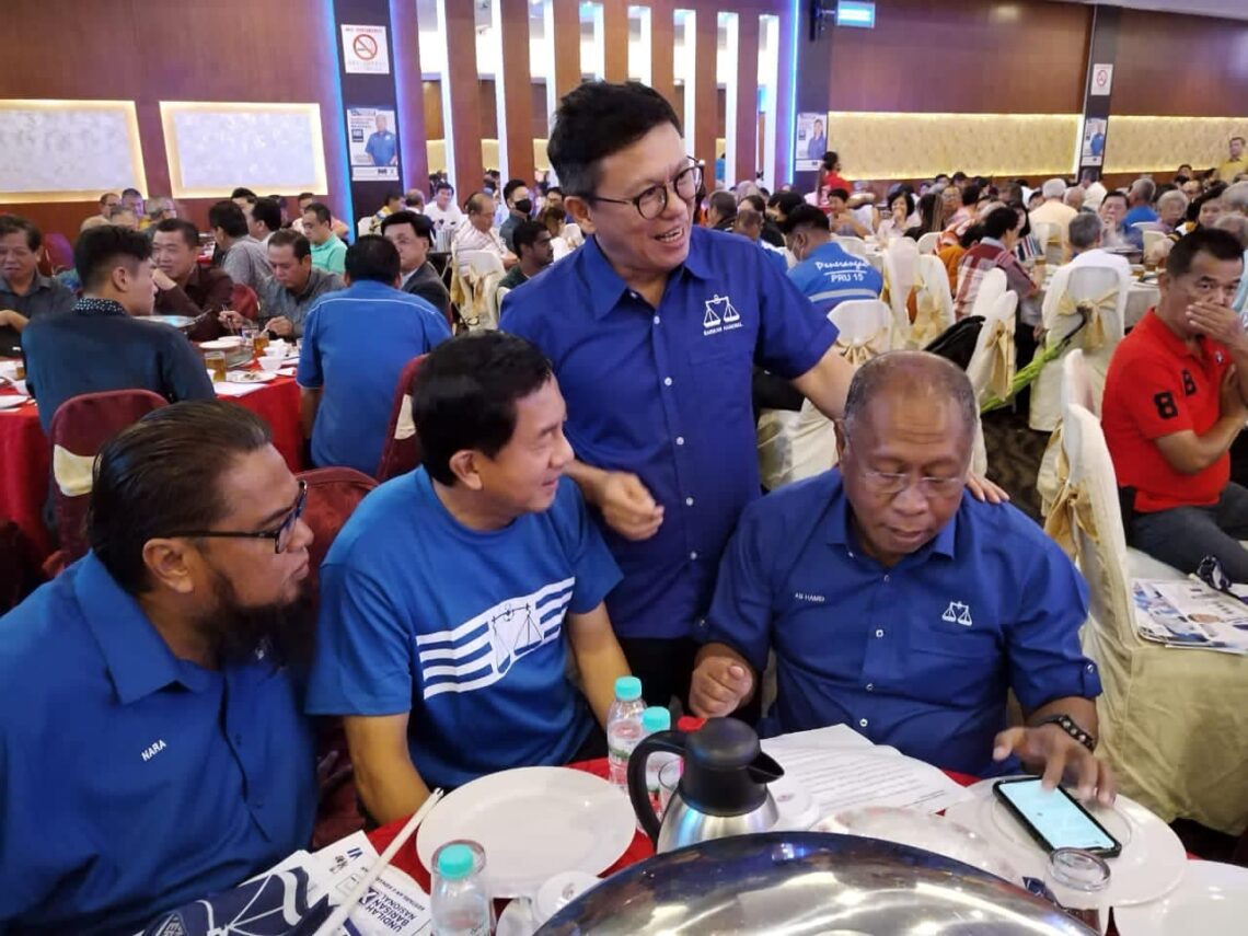 Malaysians Must Know the TRUTH: Now everyone wants “neither here nor there” PMX, DAP to state ...