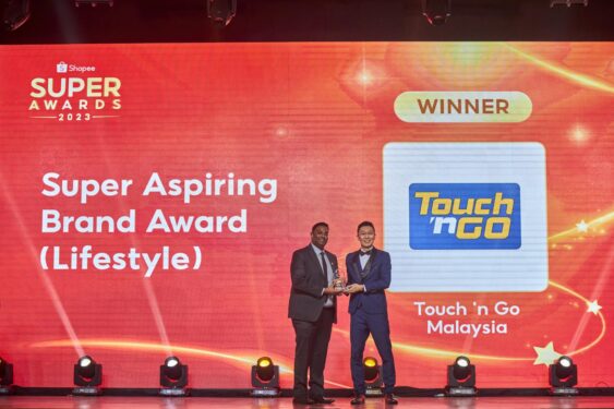 Touch ‘n Go wins Super Aspiring Brand award at Shopee Super Awards 2023