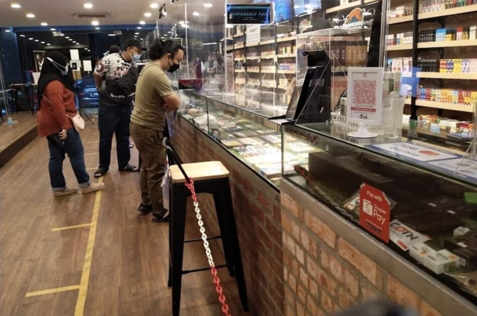 Survey: Majority vape users in Malaysia reject retail display ban