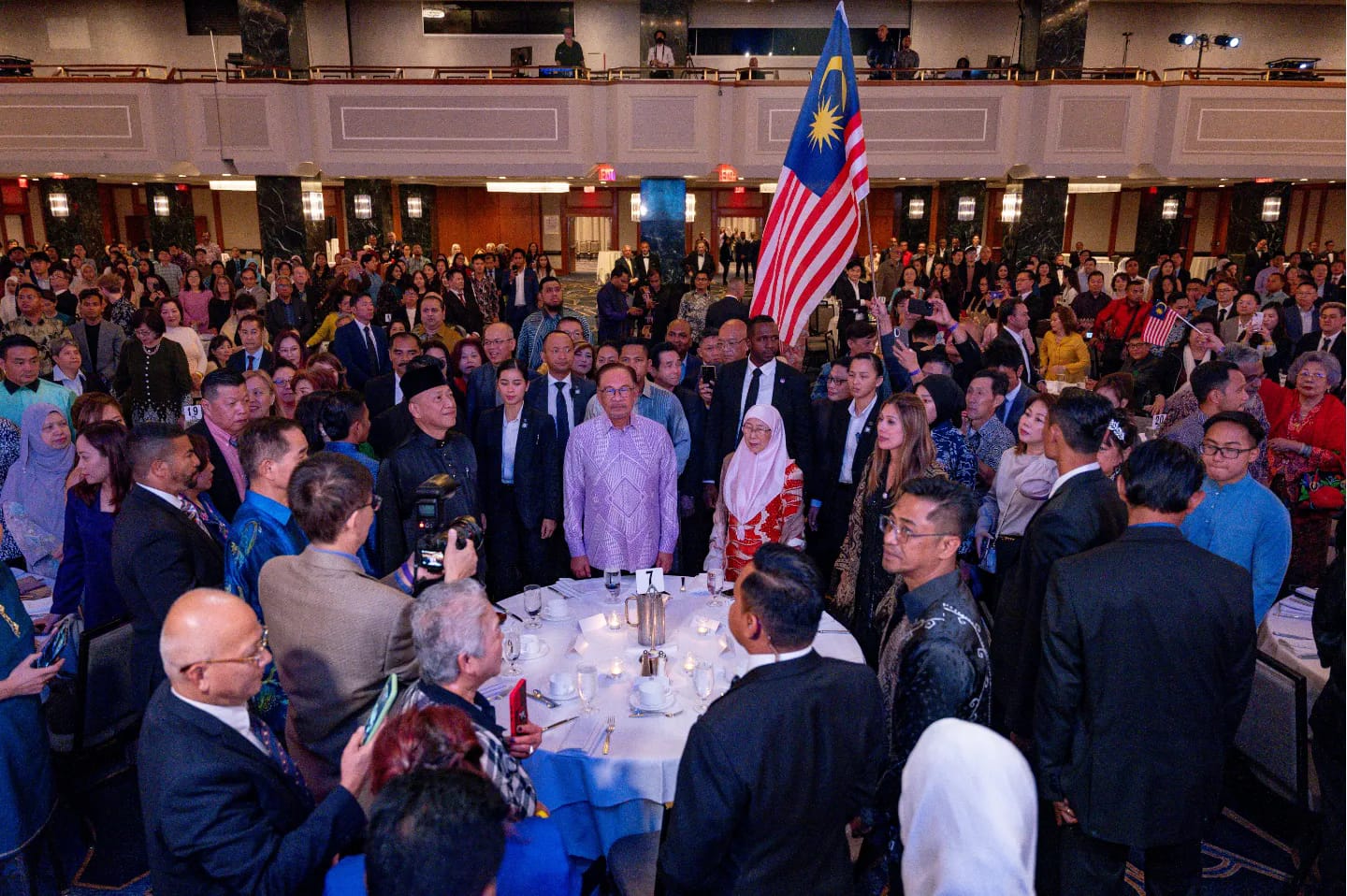 Could Dr Wan Azizah have avoided not being photographed with Netanyahu ...