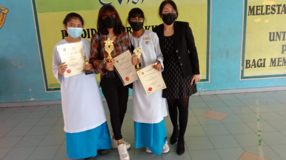 Under-privileged background no barrier to academic success - Focus Malaysia