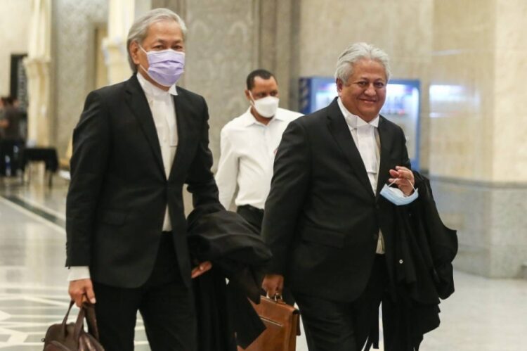 “Say sorry, or else”: Zaid Ibrahim, partners threaten libel suit ...