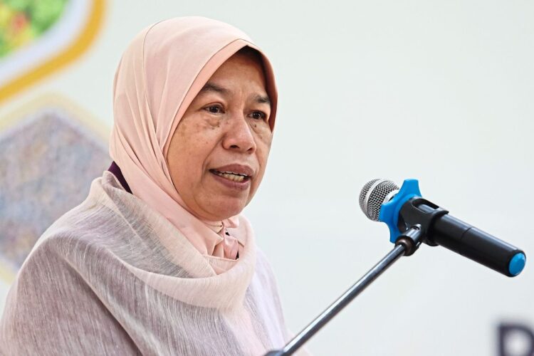 Zuraida goes to court, wants to be recognised as PBM president