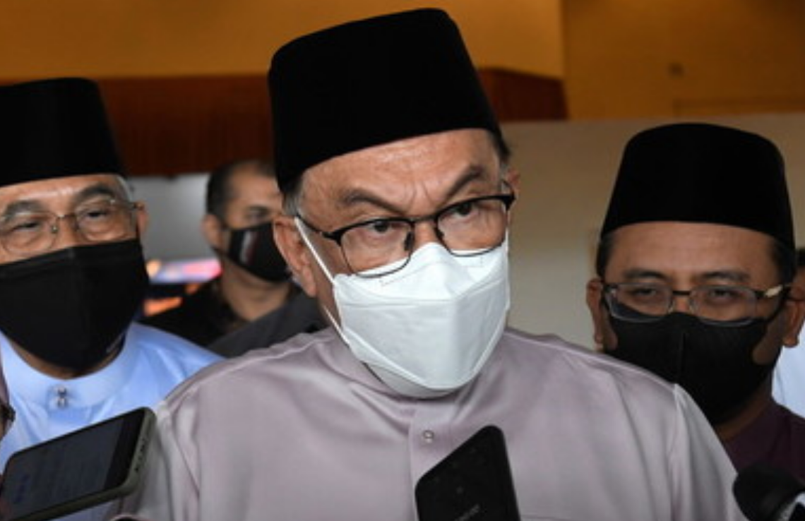 “Not just Anwar, Tommy Thomas should reflect on himself too” - Focus ...