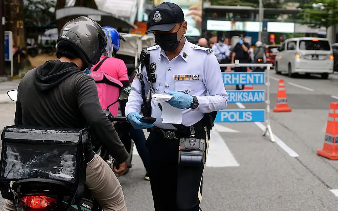 RTD intensifies action against illegible number plates, collects RM93 ...