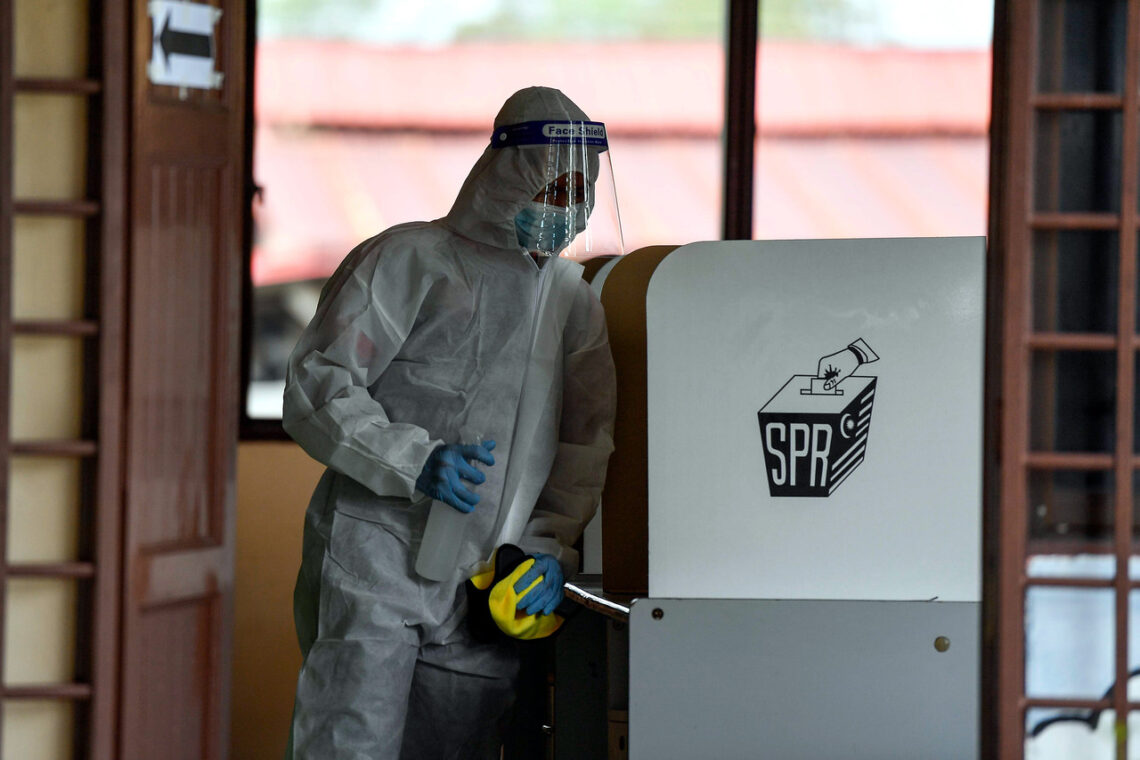 Johor polls: Police over 100 reports, 37 investigation papers opened ...