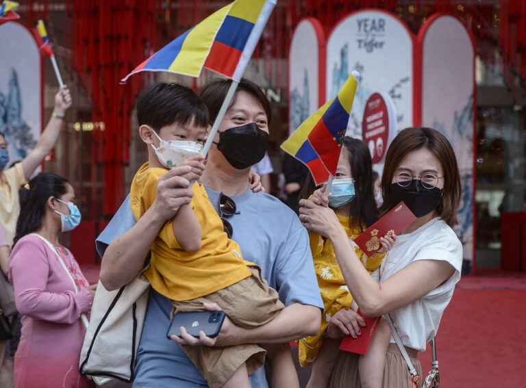 Study: Malaysians prefer more than three children, higher than many ...